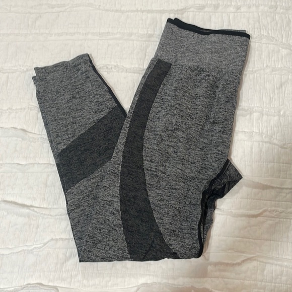 PINK Victoria's Secret | Pants & Jumpsuits | Victoria Secret Seamless ...